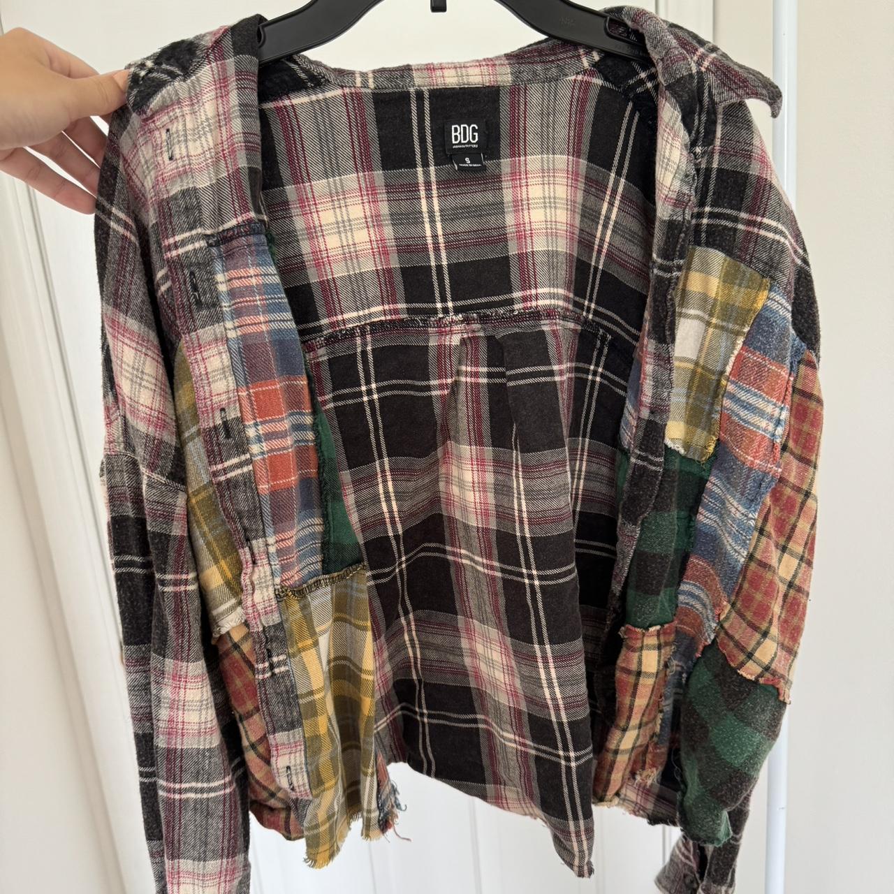 BDG cropped flannel - Depop
