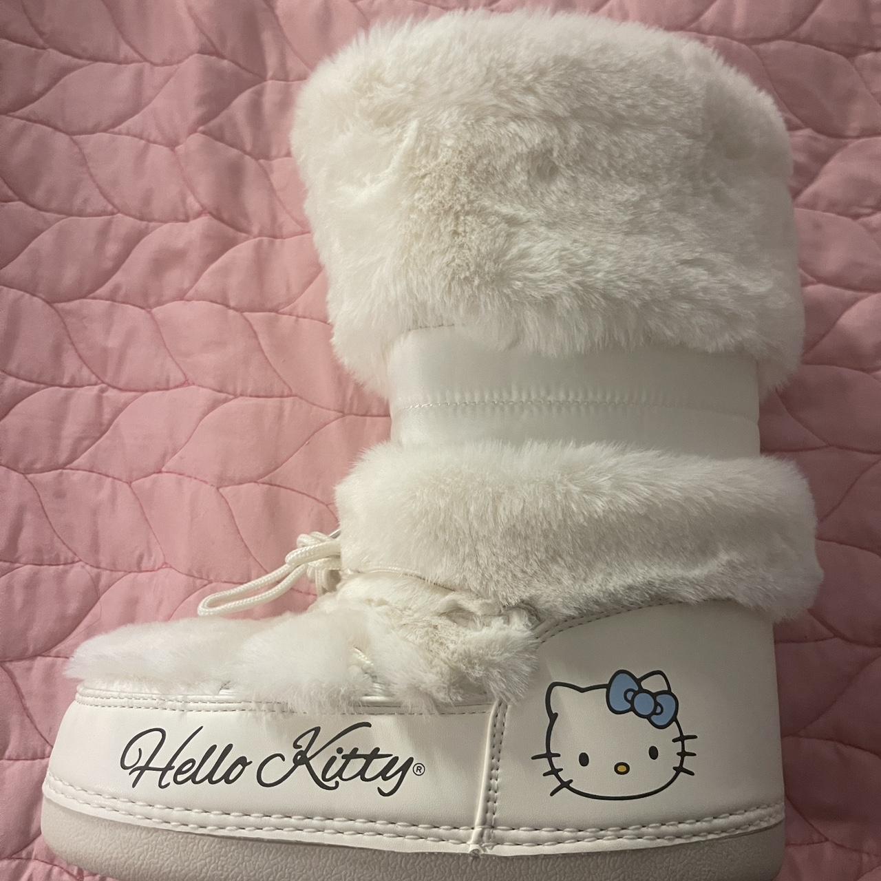Never worn hello kitty moon boots - Depop