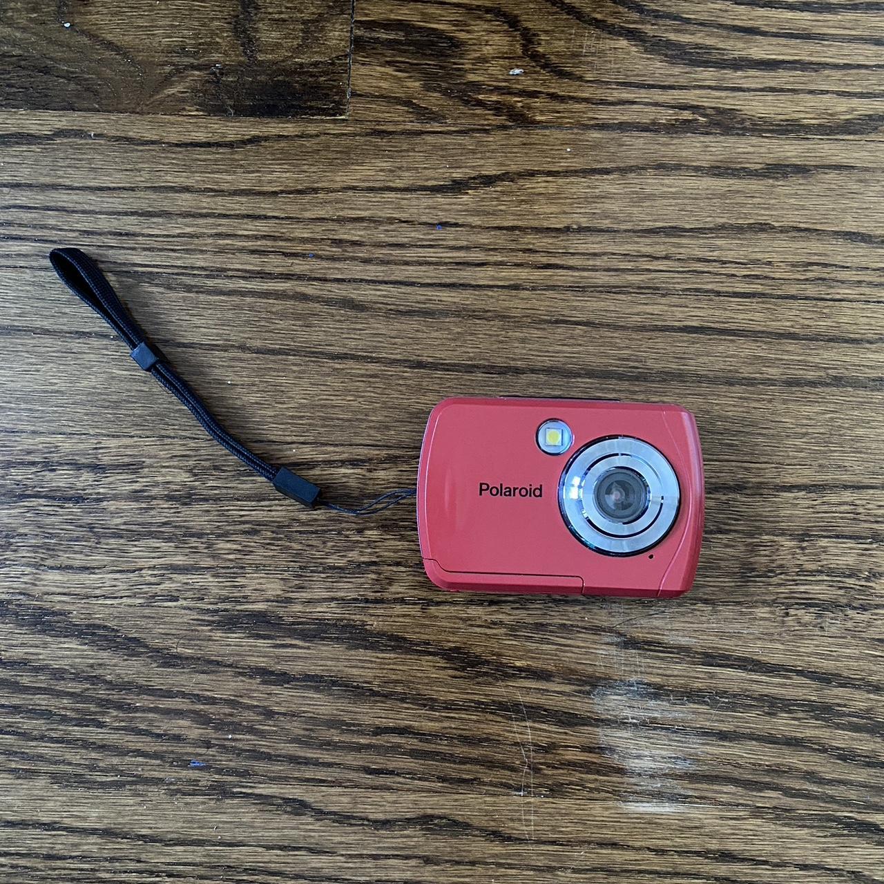 SUPER CUTE MINI DIGITAL WATER RESISTANT CAMERA!!!📸... - Depop