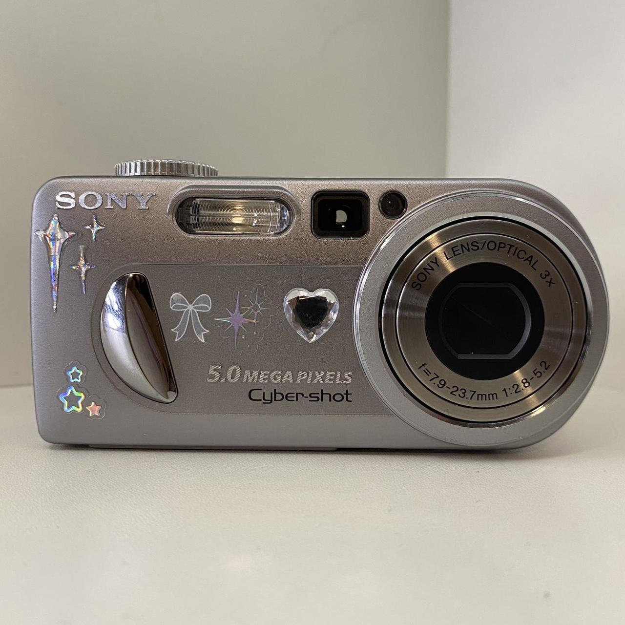 sony cybershot digital camera🪩 . ݁₊ ⊹ . ݁˖ . ݁ ⭑... - Depop