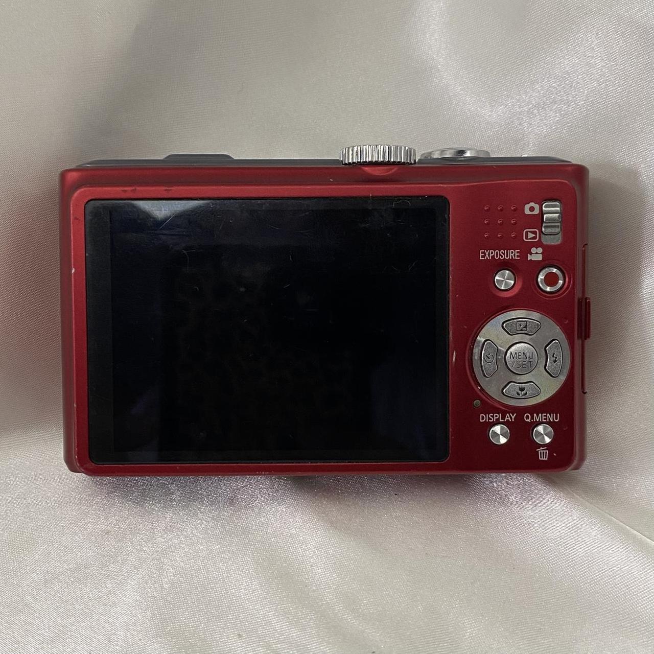 red panasonic lumix digital camera💌 ⋆ ︎˚｡⋆ ೀ tested... - Depop