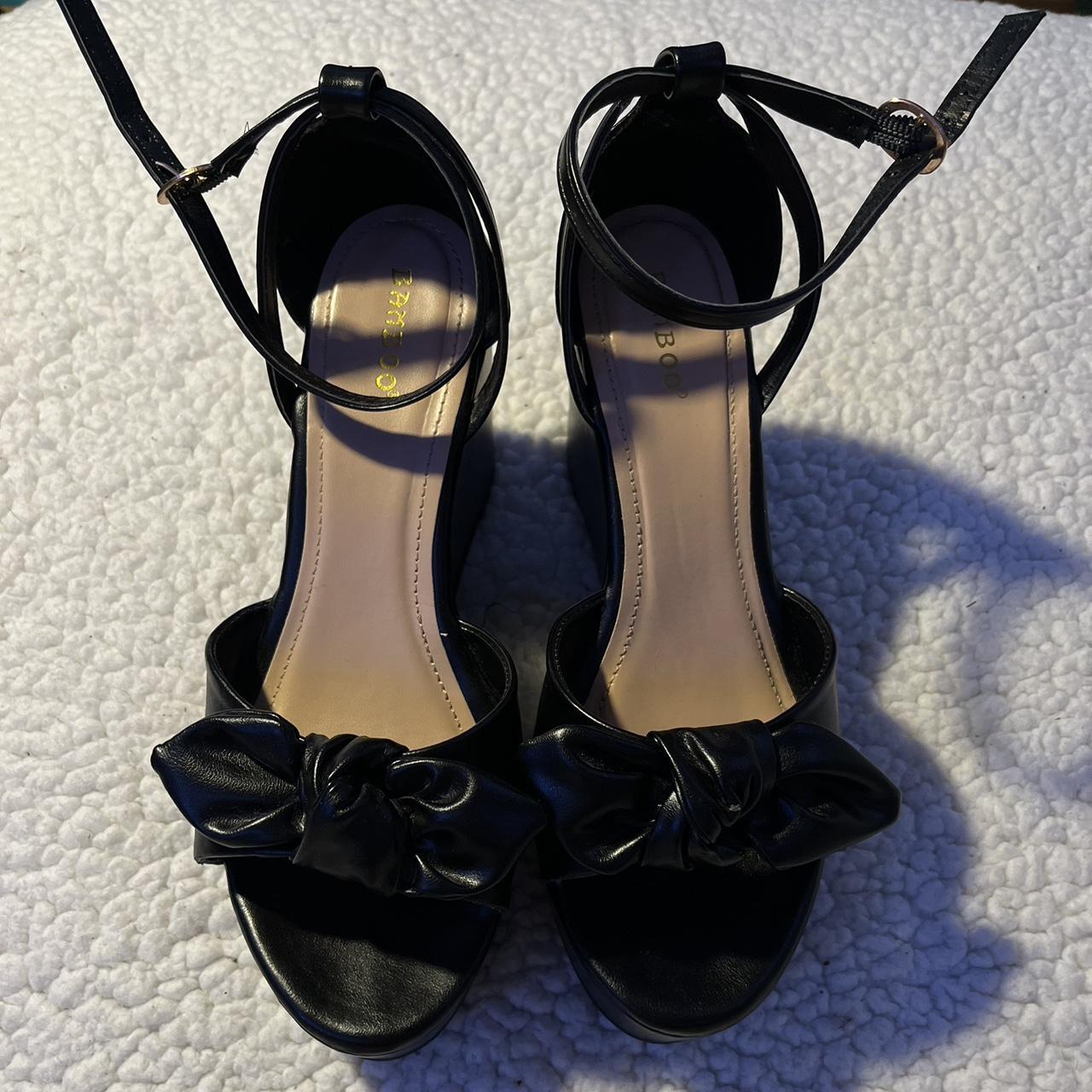 black bow wedges - Depop