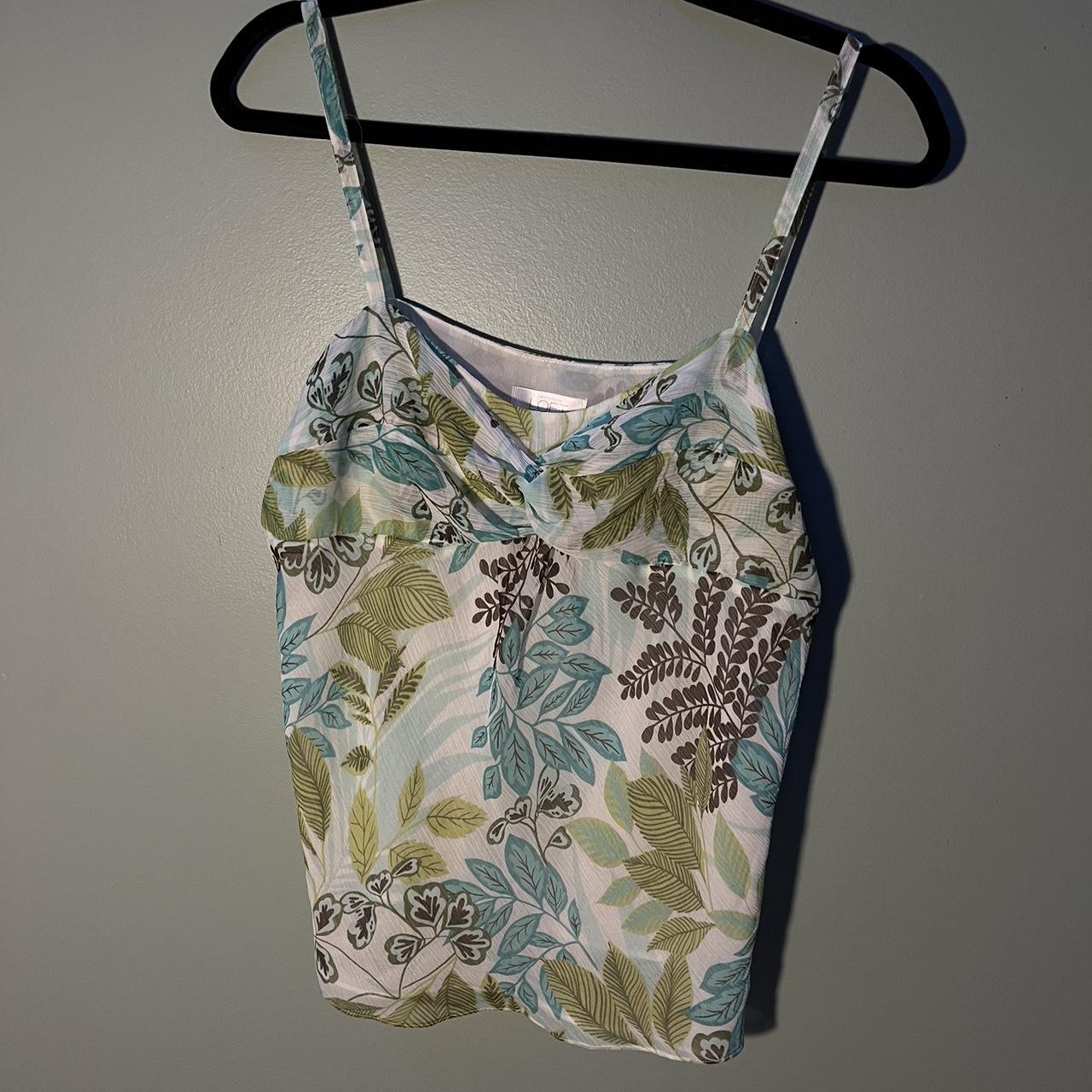 beachy flow tank top - Depop