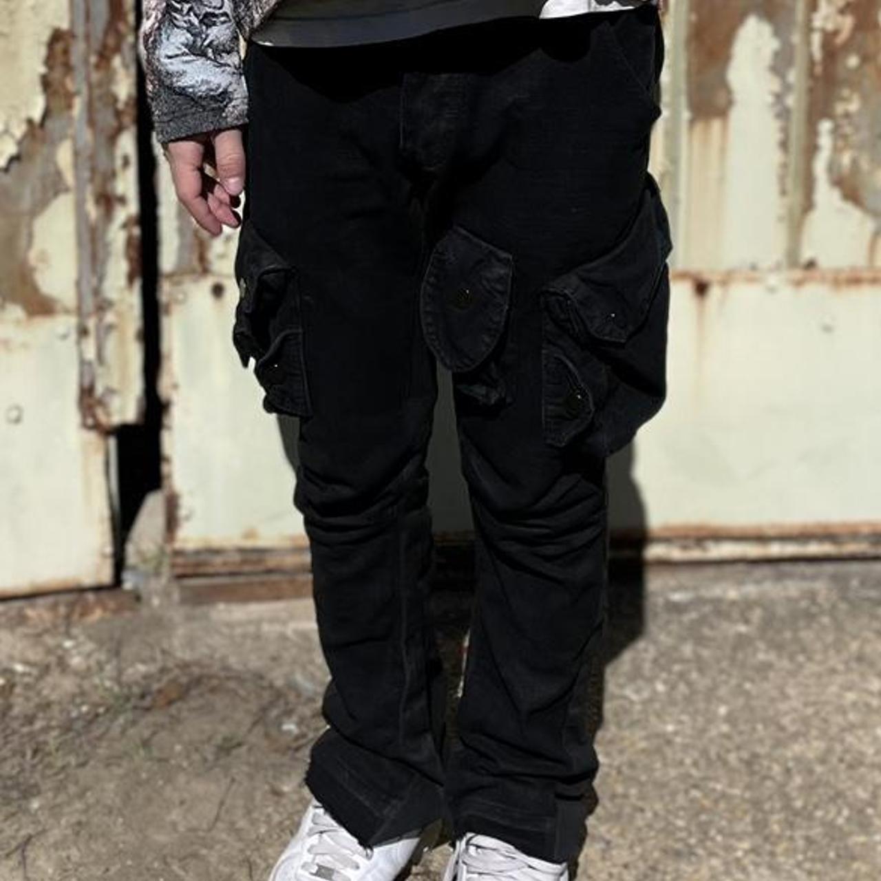 mnml.la Flare Cargos Size 29-30 Worn 4-5 Times - Depop