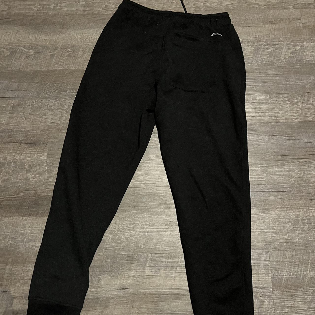 Small black Eddie Bauer sweatpants Excellent Condition - Depop