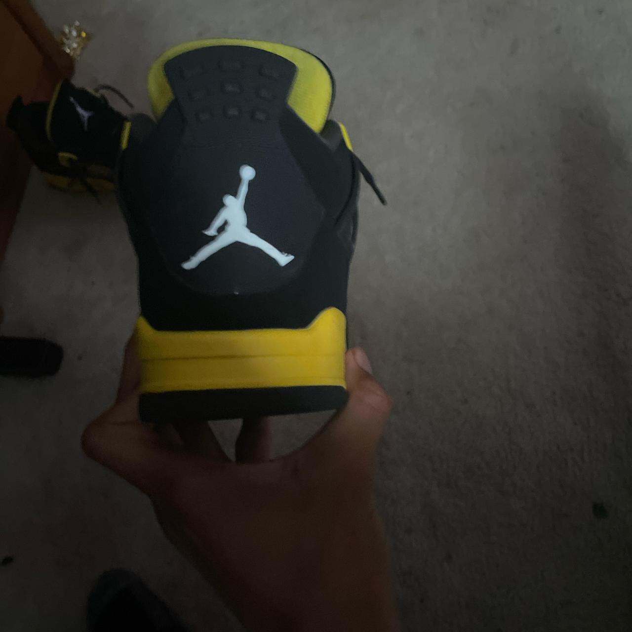 Jordan 4 thunders no box DM BRFORE BUYING - Depop