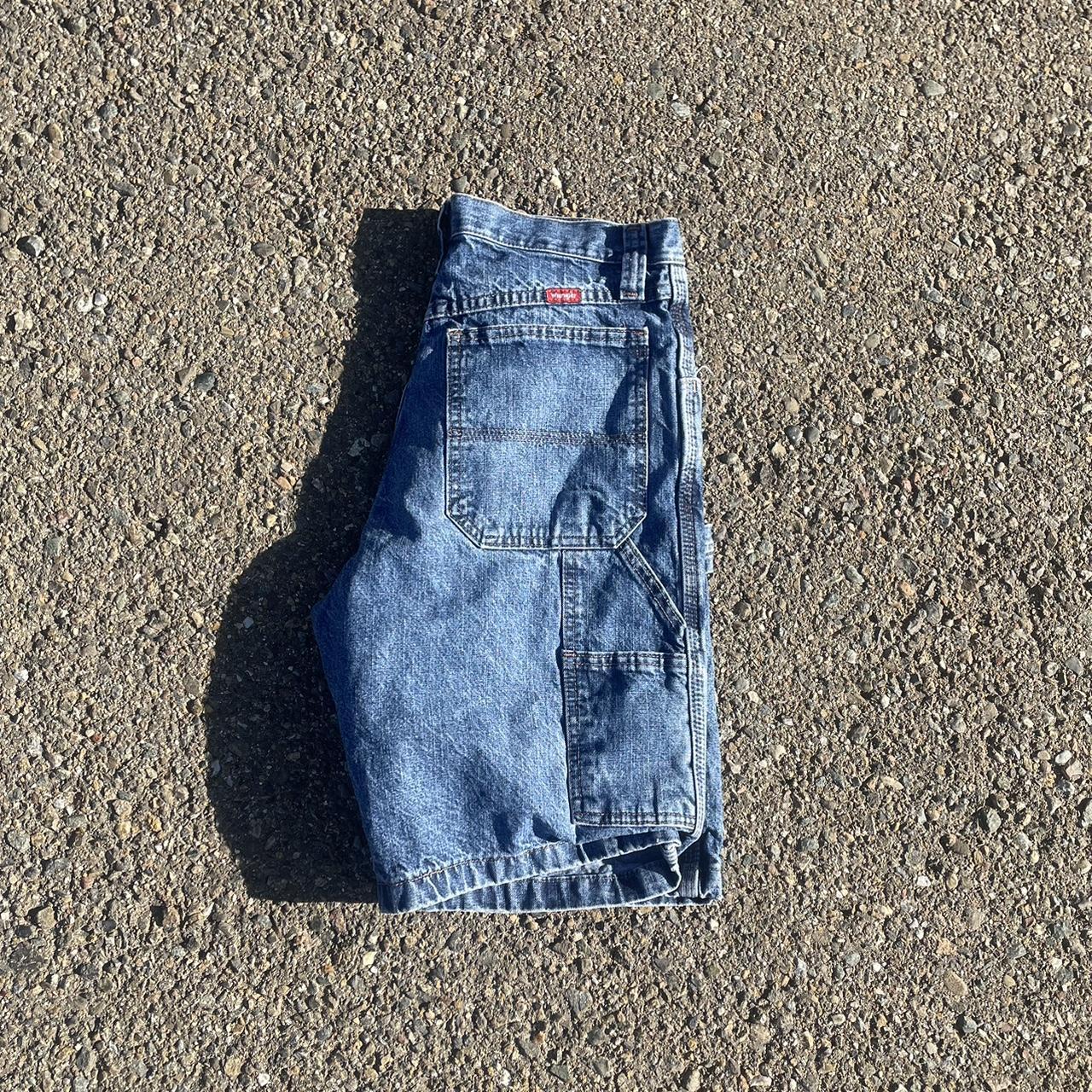 Wrangler Carpenter Jorts Size 30 Super clean jorts... - Depop