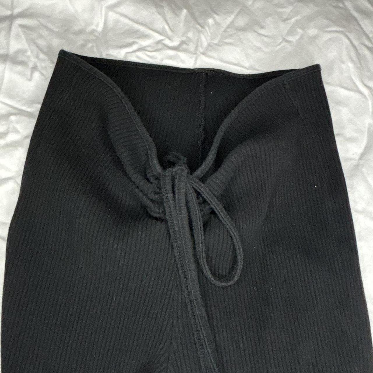 front scrunch tie flare leggings I believe from shein - Depop