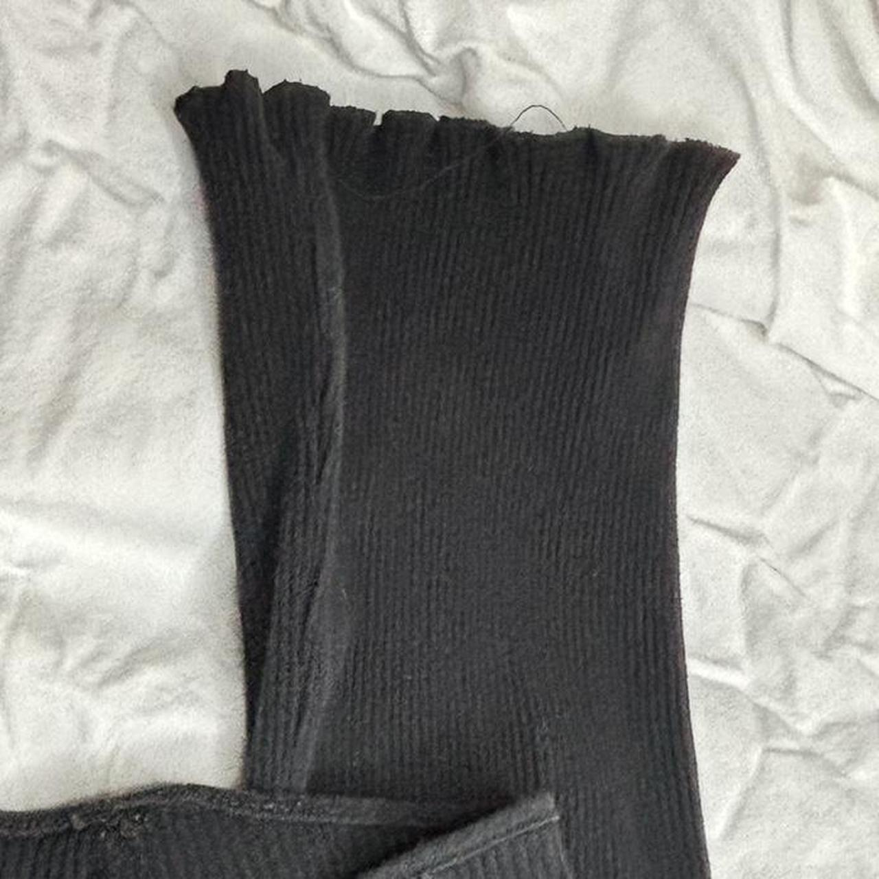 front scrunch tie flare leggings I believe from shein - Depop
