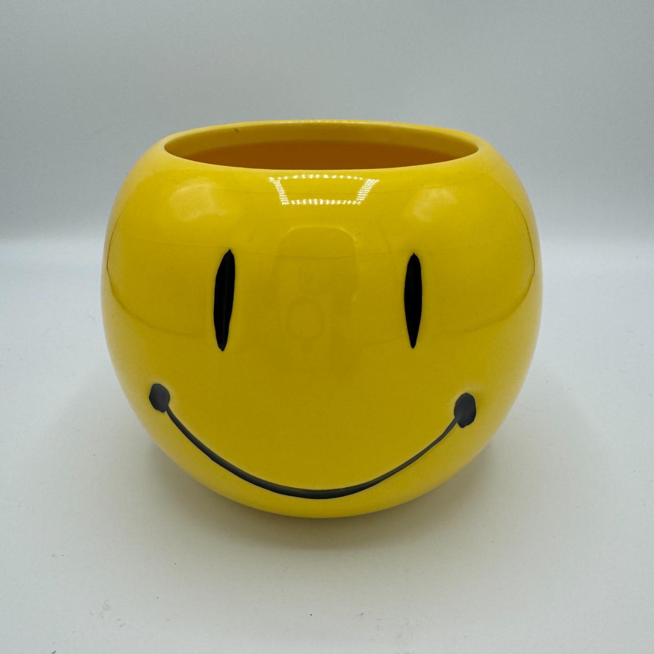 🙂 Smiley Face Vase/Bowl Yellow Ceramic Emoji Planter... | Depop