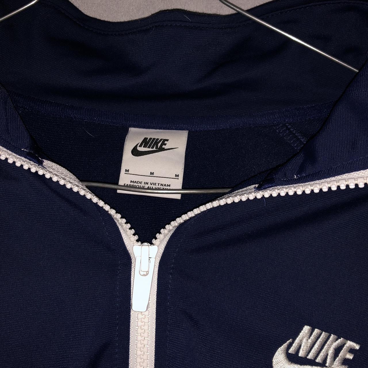 Veste Nike bleu foncé - Depop