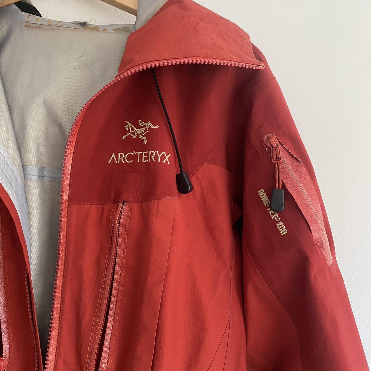 Arcteryx red goretex xcr jacket: Two tone Size... - Depop