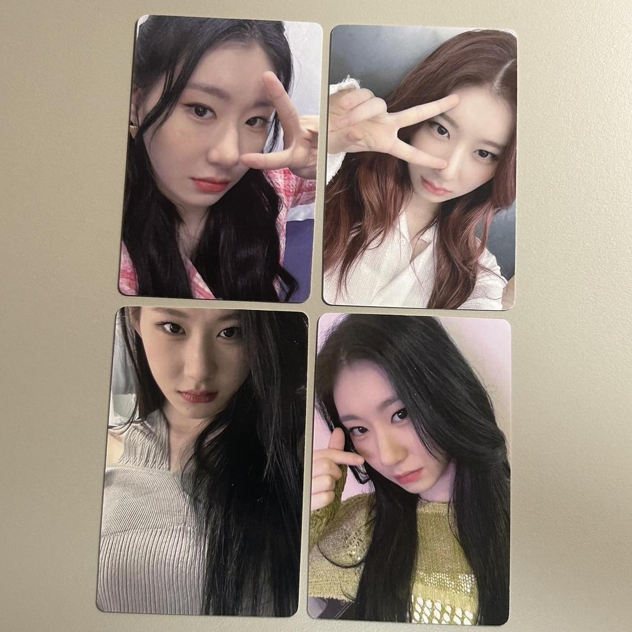 itzy chaeryeong lomi photocards set UK... - Depop