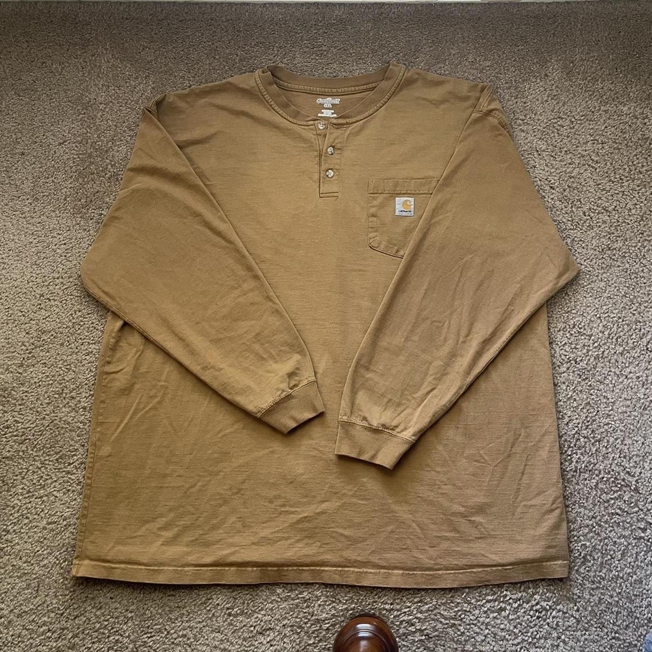 Super clean carhartt long sleeve - Depop
