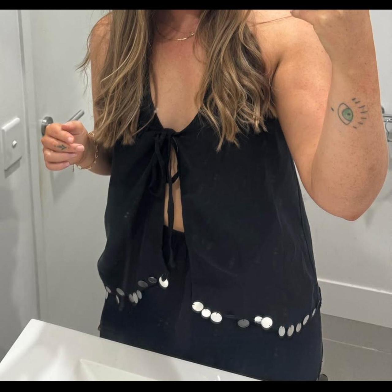 VRG GRL set SIZE M Worn once and in great condition... | Depop