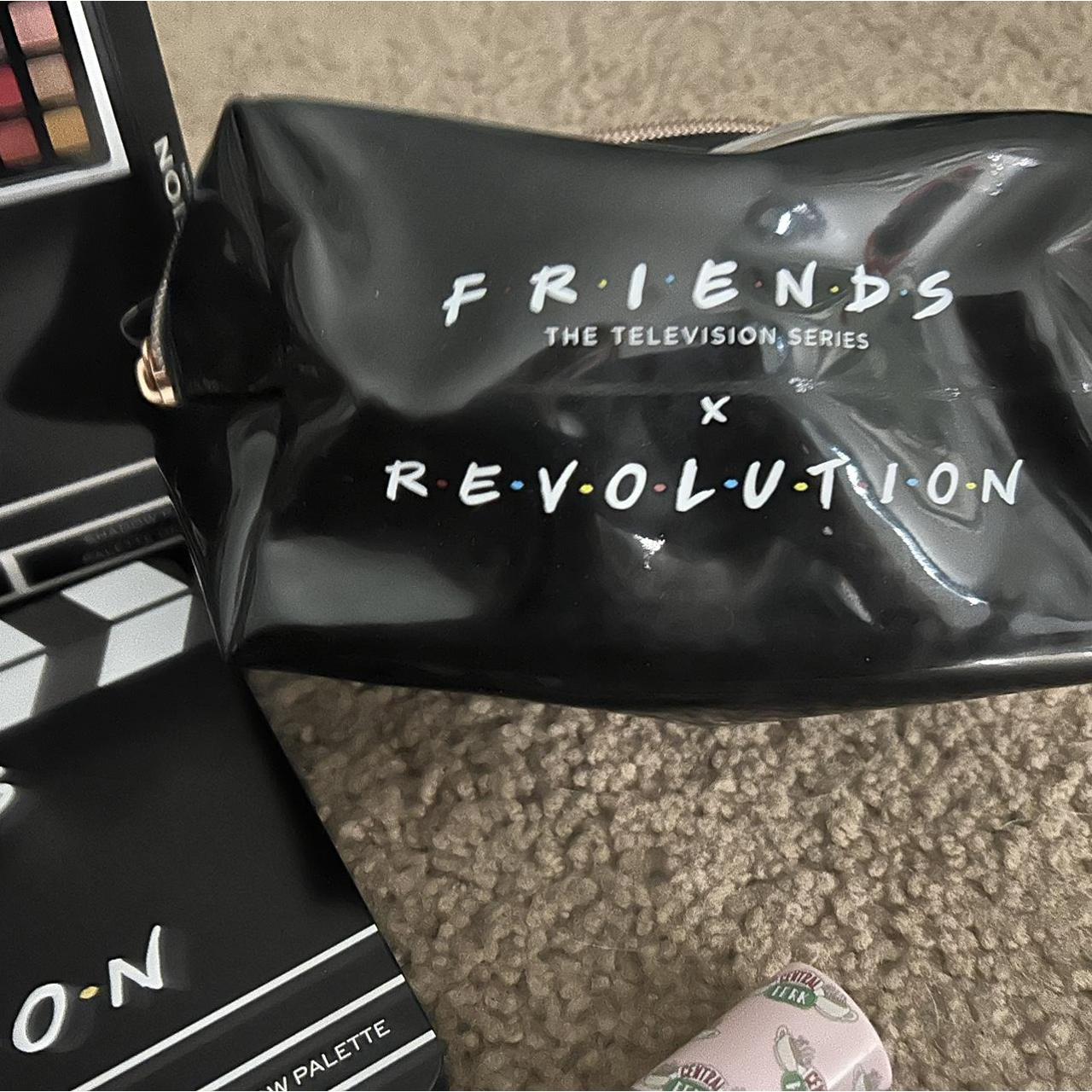 Friends revolution makeup set - Depop