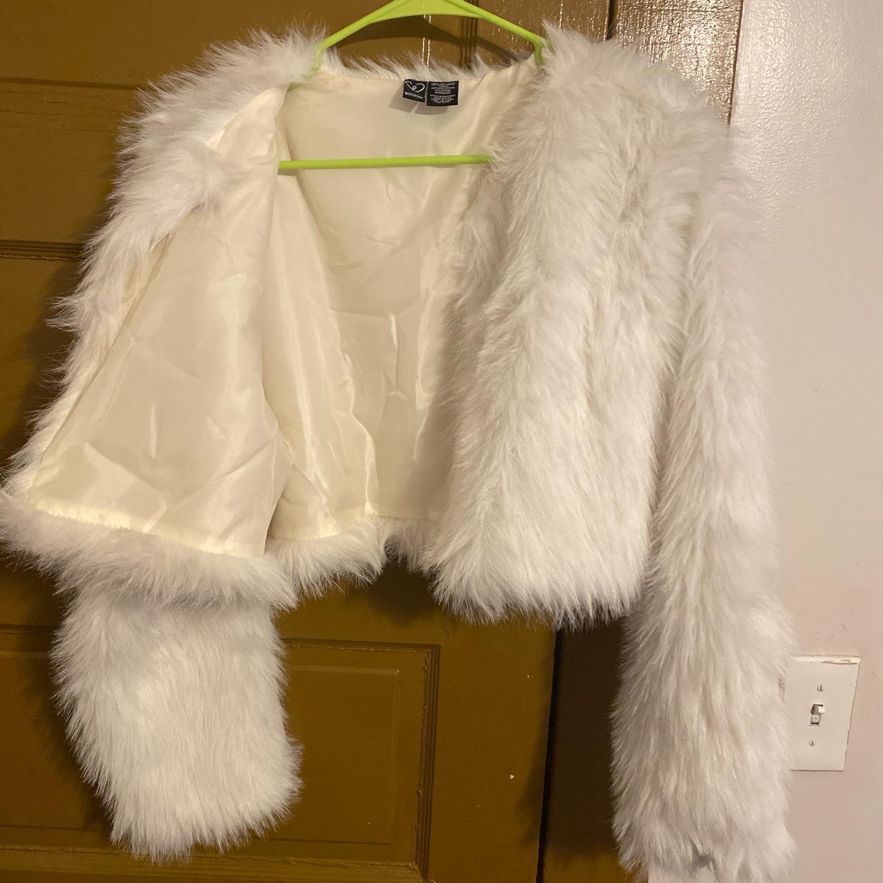 White fluffy cropped jacket Size L Worn once... - Depop