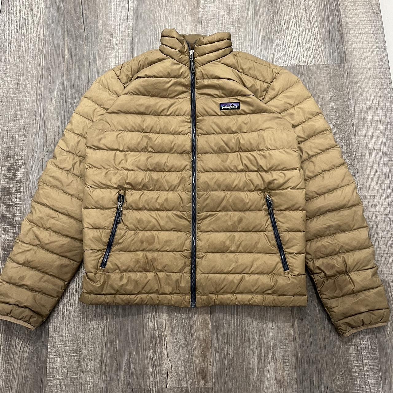 Gold Patagonia puffer jacket Men’s medium Good... - Depop