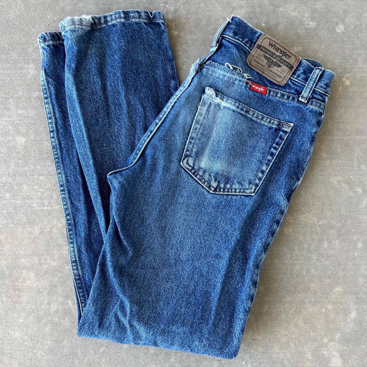 Y2K Wrangler Dark wash Jeans Men’s 30x32 Great... - Depop