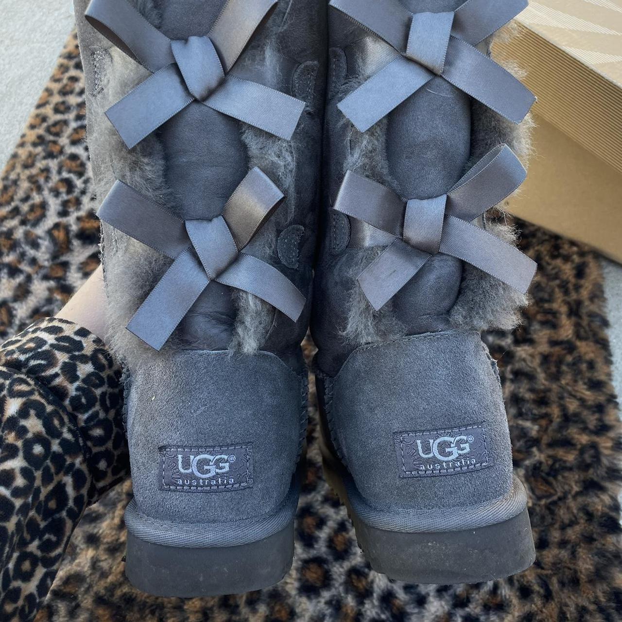 Gray Ugg bow boots - Depop