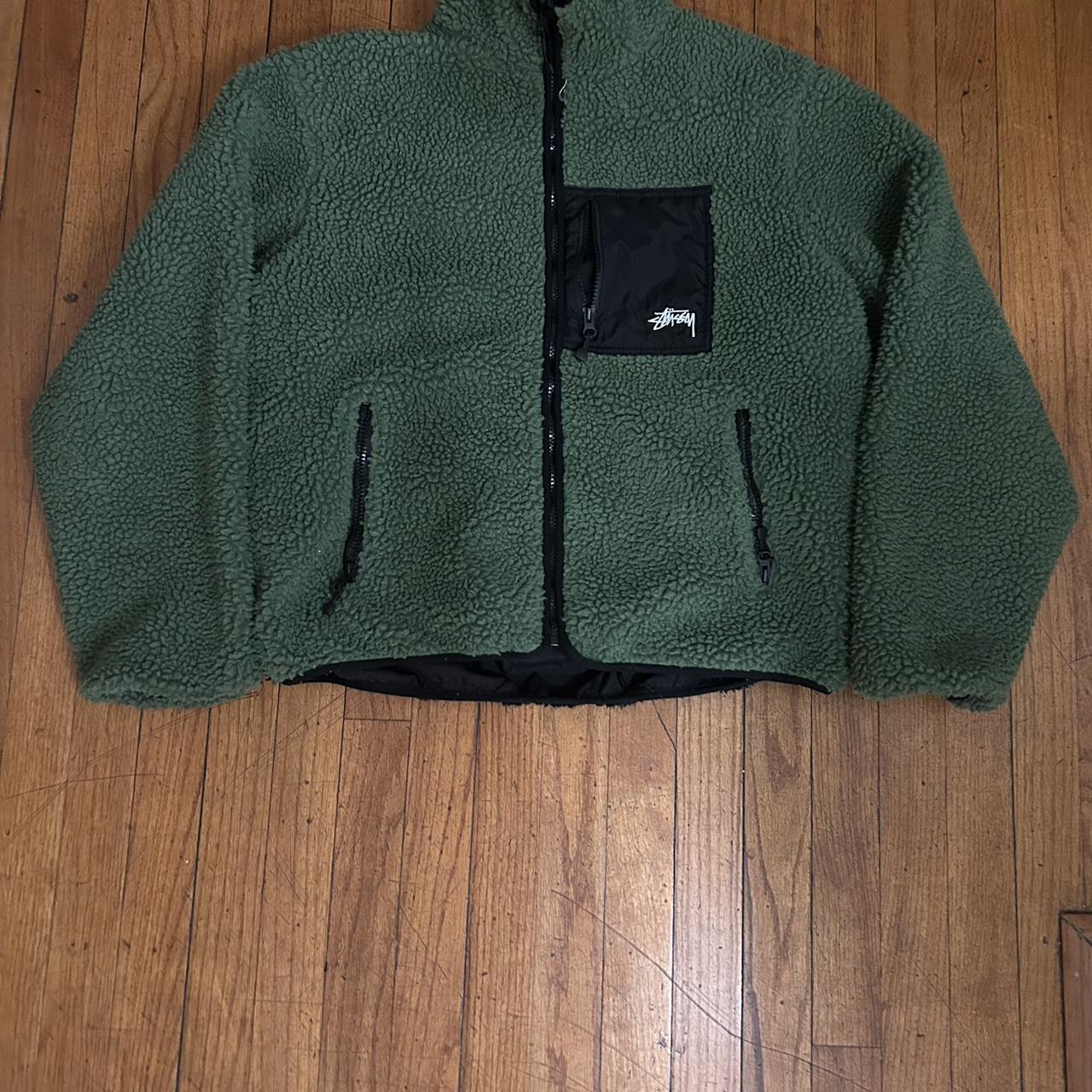 Stüssy 8 Ball Fleece 🎱 Worn twice ‼️ Mint... - Depop