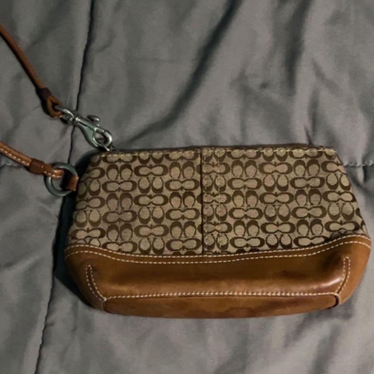 Authentic coach purse (coach keychain on the strap... - Depop