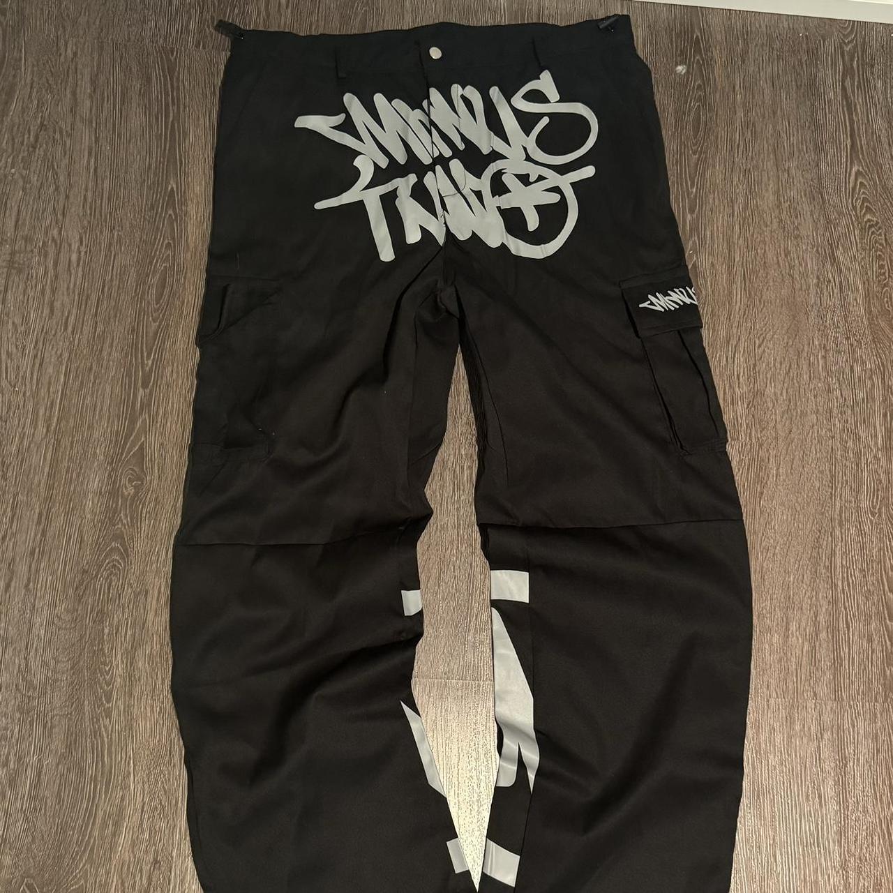 MINUS TWO cargos - Depop