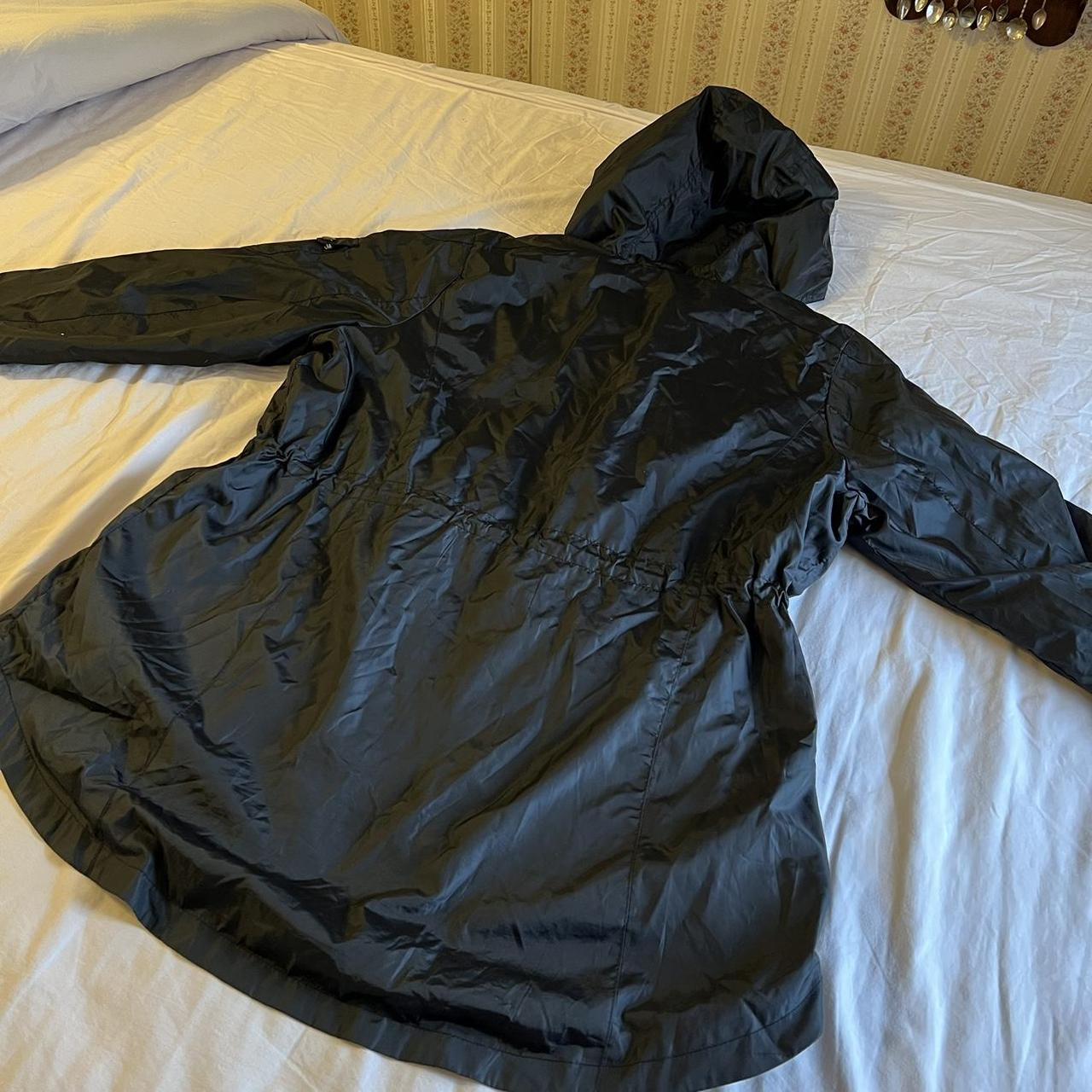 Mossimo Supply Co raincoat / windbreaker, fleece... - Depop