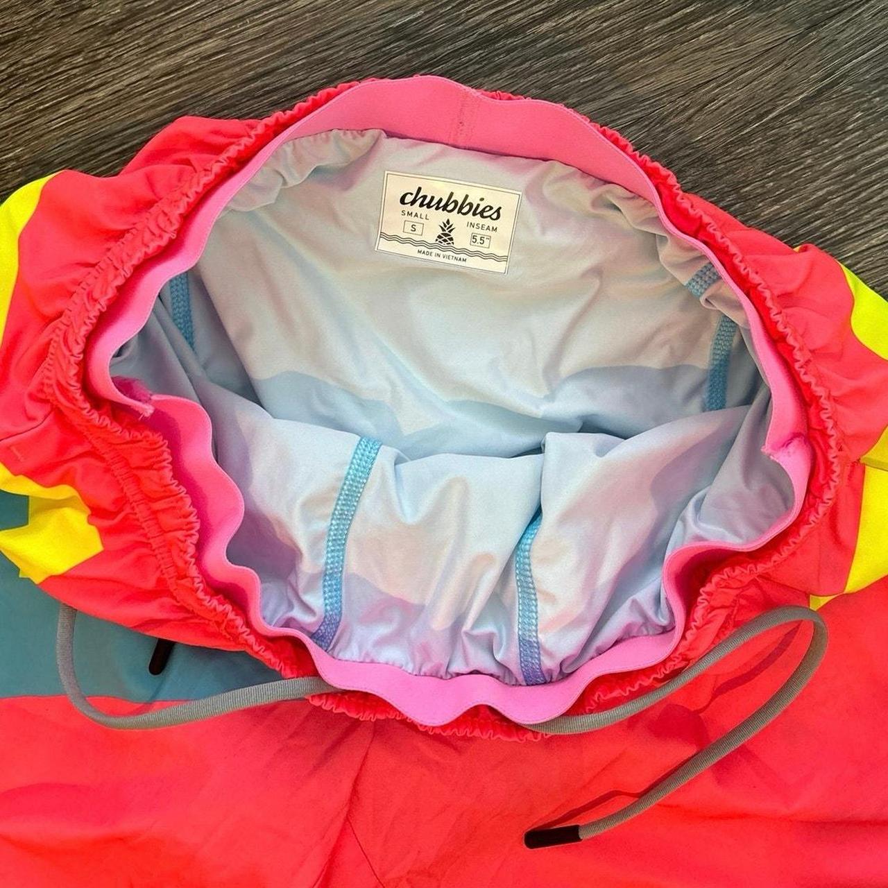 Chubbies Athletic Hybrid Swim Short 5.5” Pink Size... - Depop