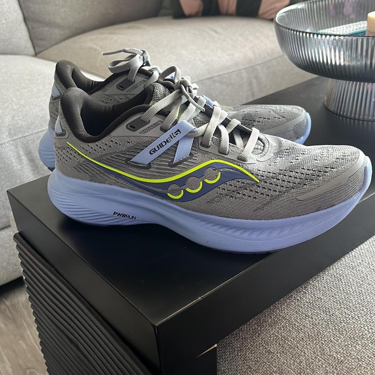 saucony guide 16 running shoes in good condition