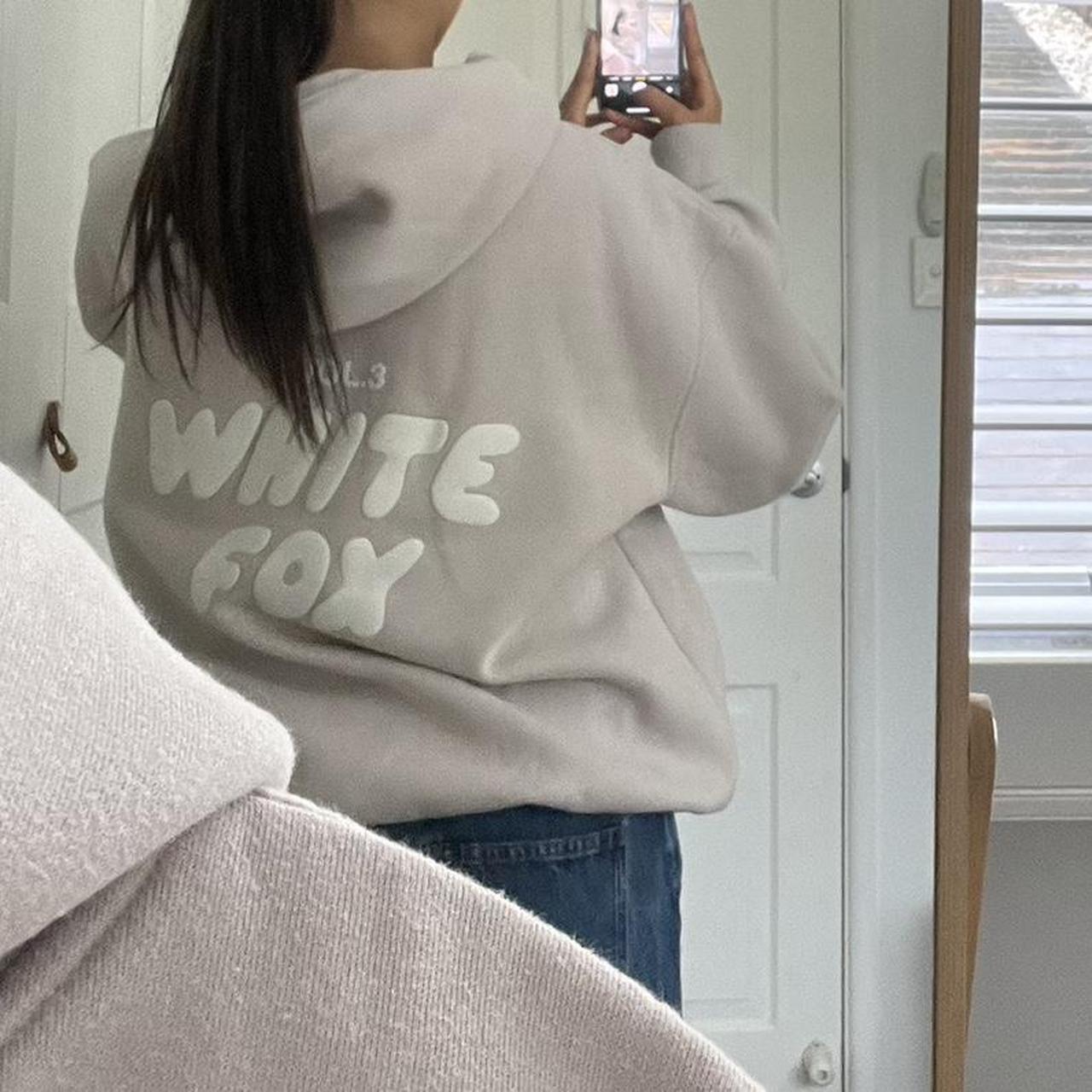 Whitefox Offstage Hoodie Moon 🩶 S/M Worn a handful... - Depop