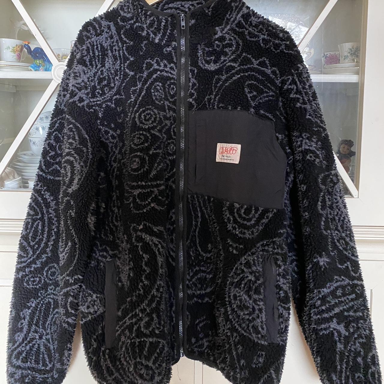 misfit fleece zip up -open to negotiate price - Depop