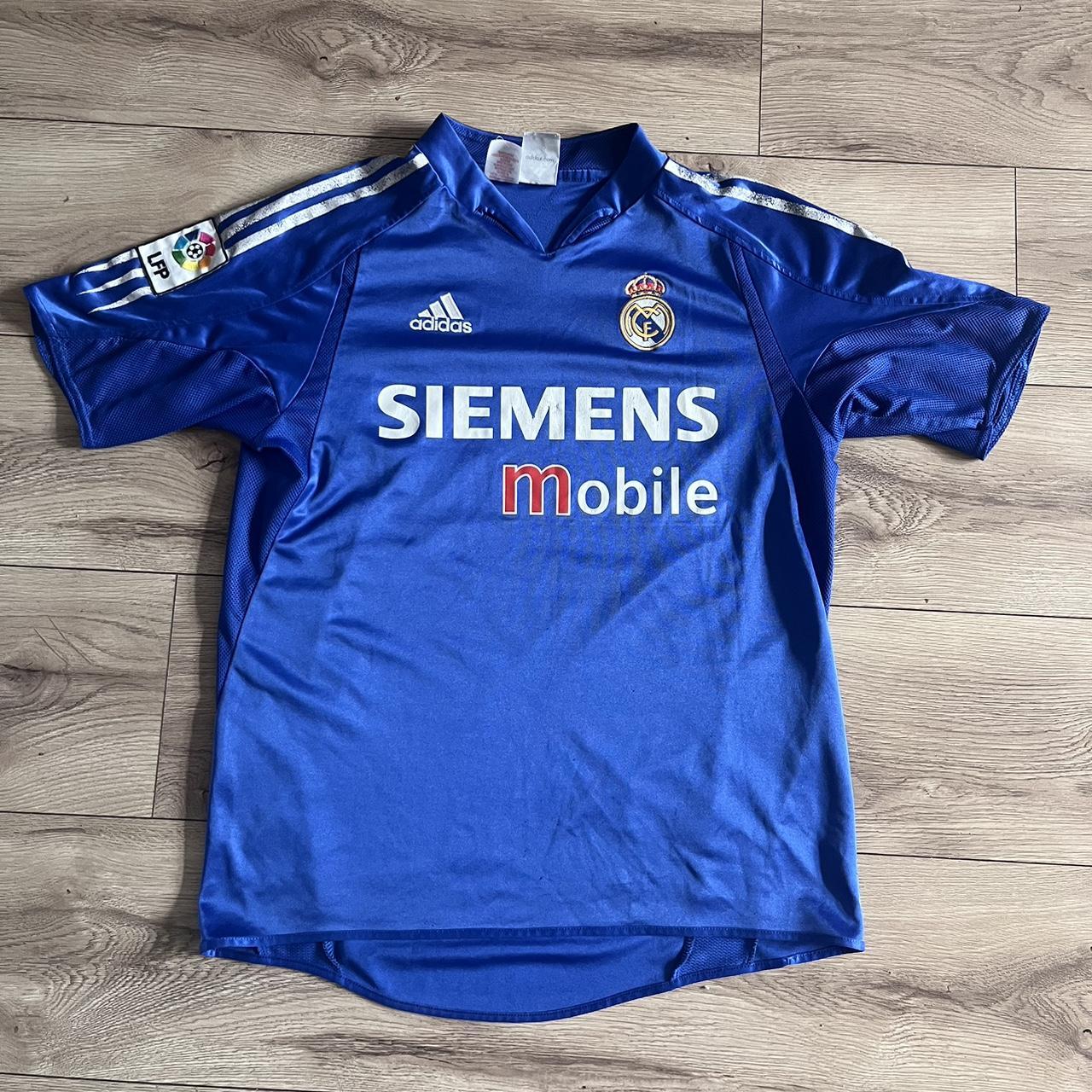 Real Madrid 2004/05 away football kit Size S. P2P:... - Depop