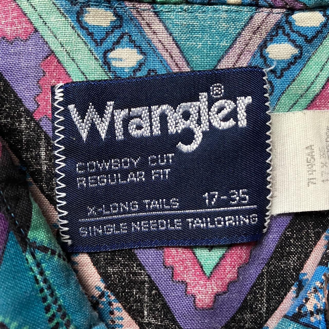 •Vintage 90s Wrangler colorful cowboy button... - Depop
