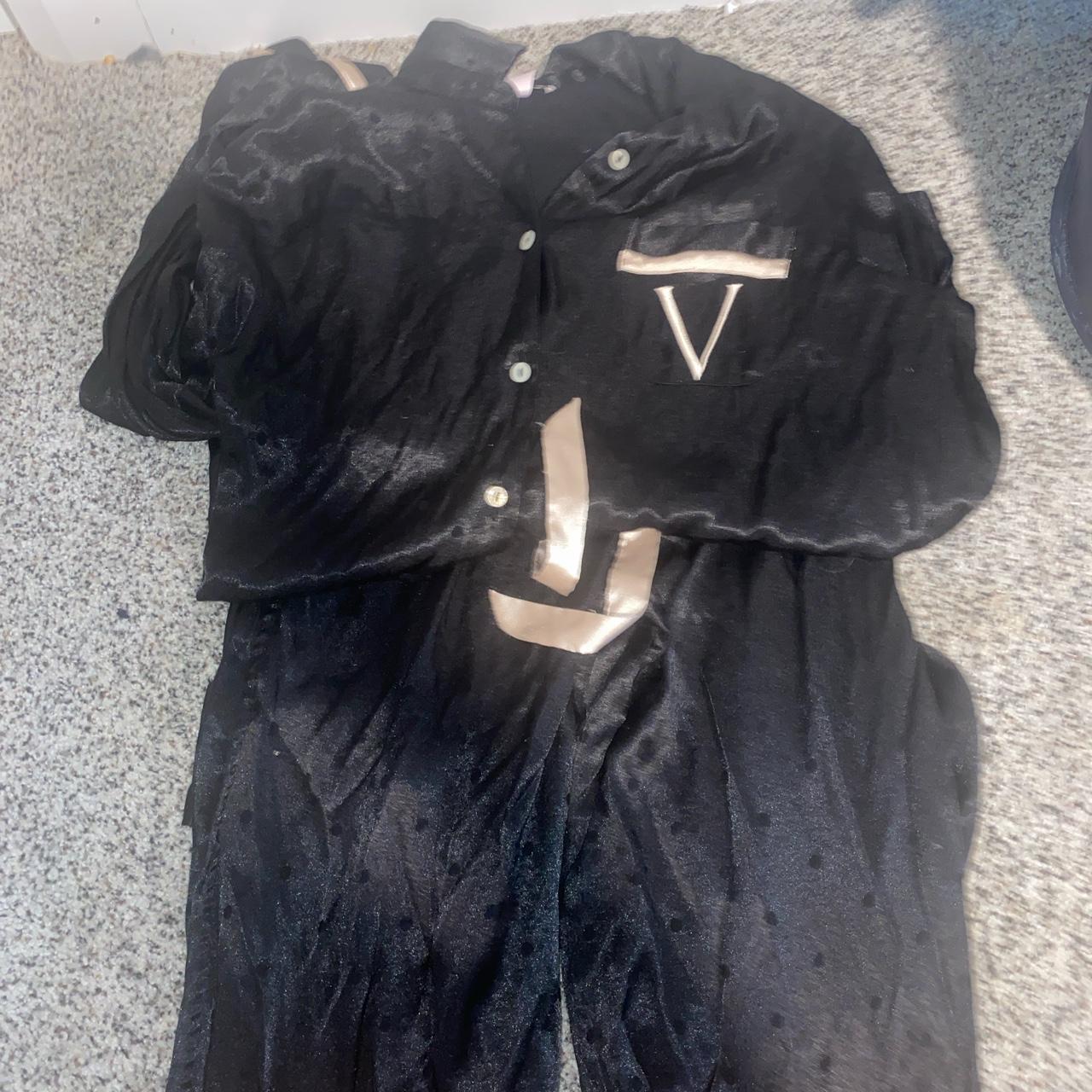 Victorious secret silk pajama set - Depop
