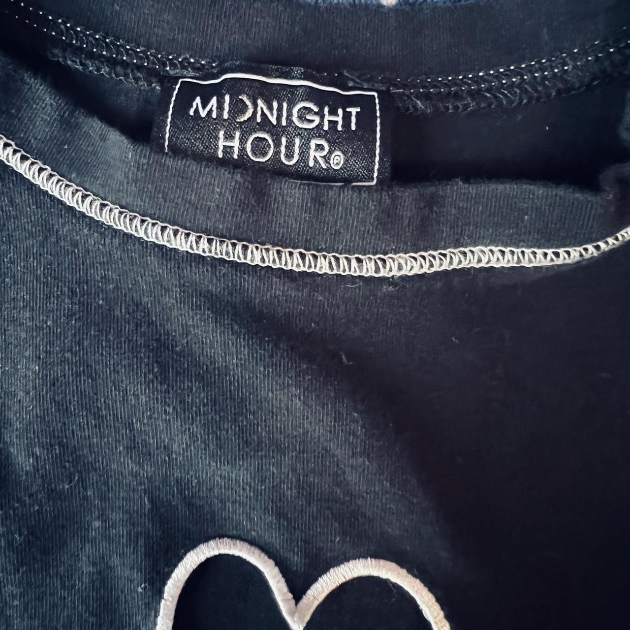 (Hot Topic) Heart cut out sleeveless... - Depop