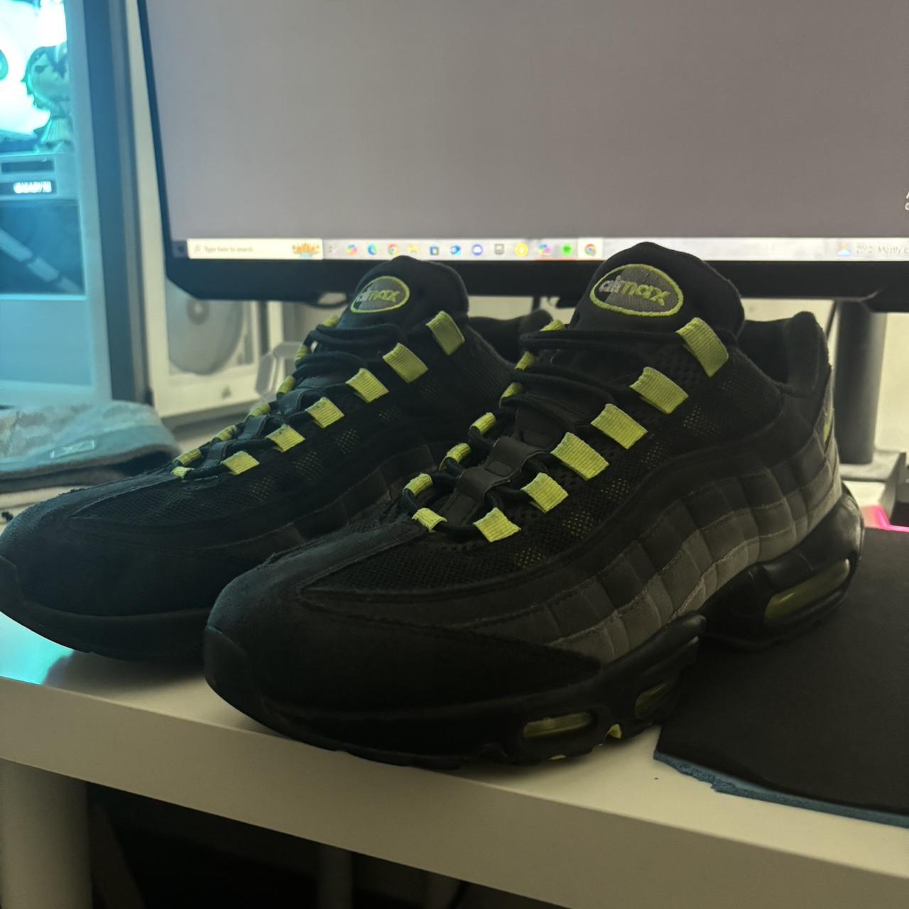 Reverse Neon Air Max 95s Us10 Comes with Box Very... | Depop