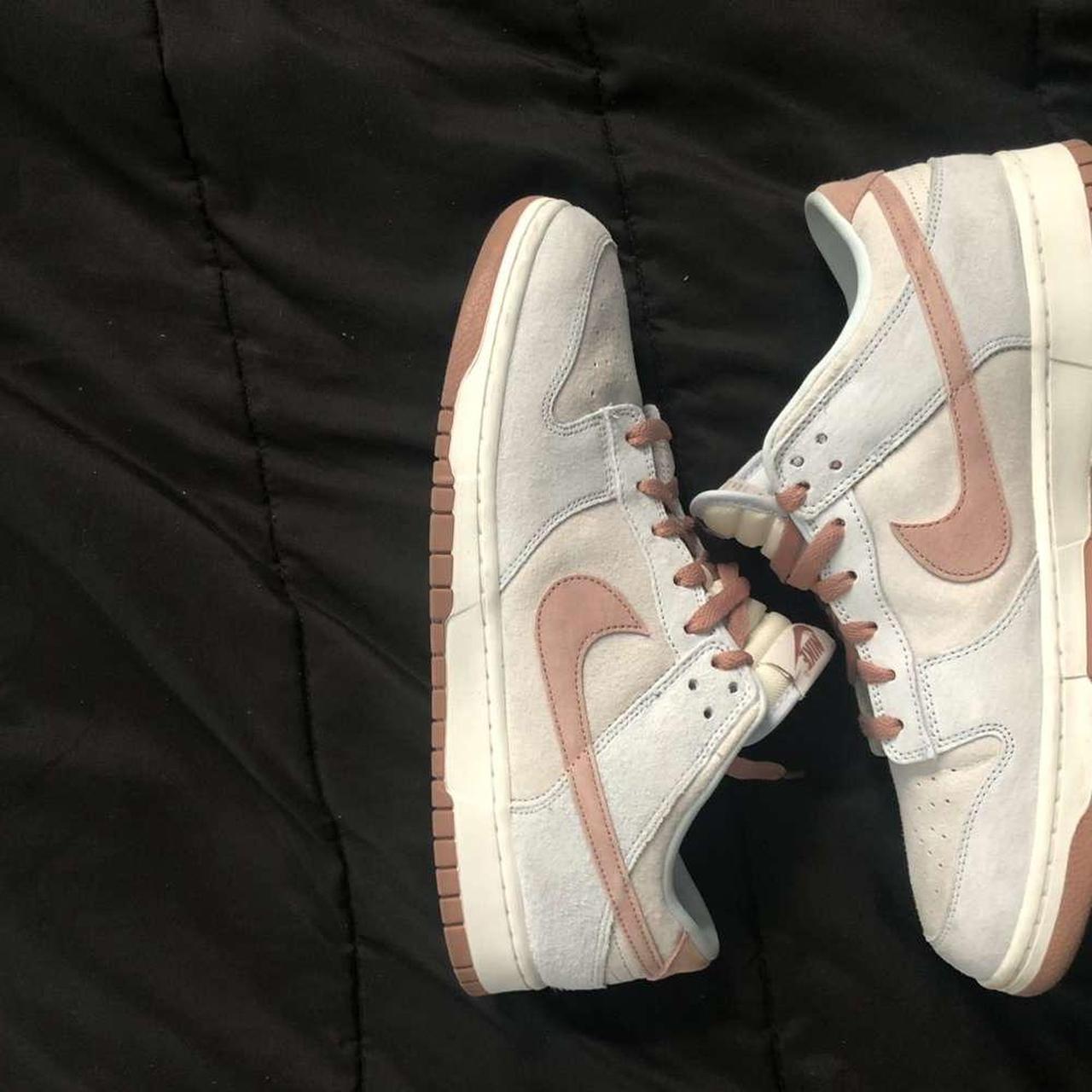 Nike dunk low fossil - Depop