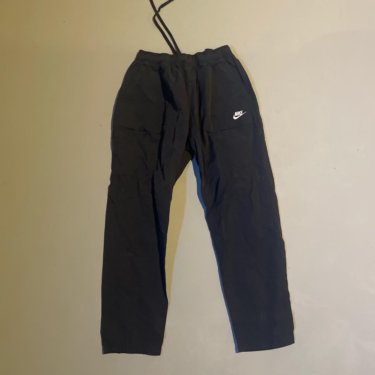Black Nike pants men’s size L - Depop