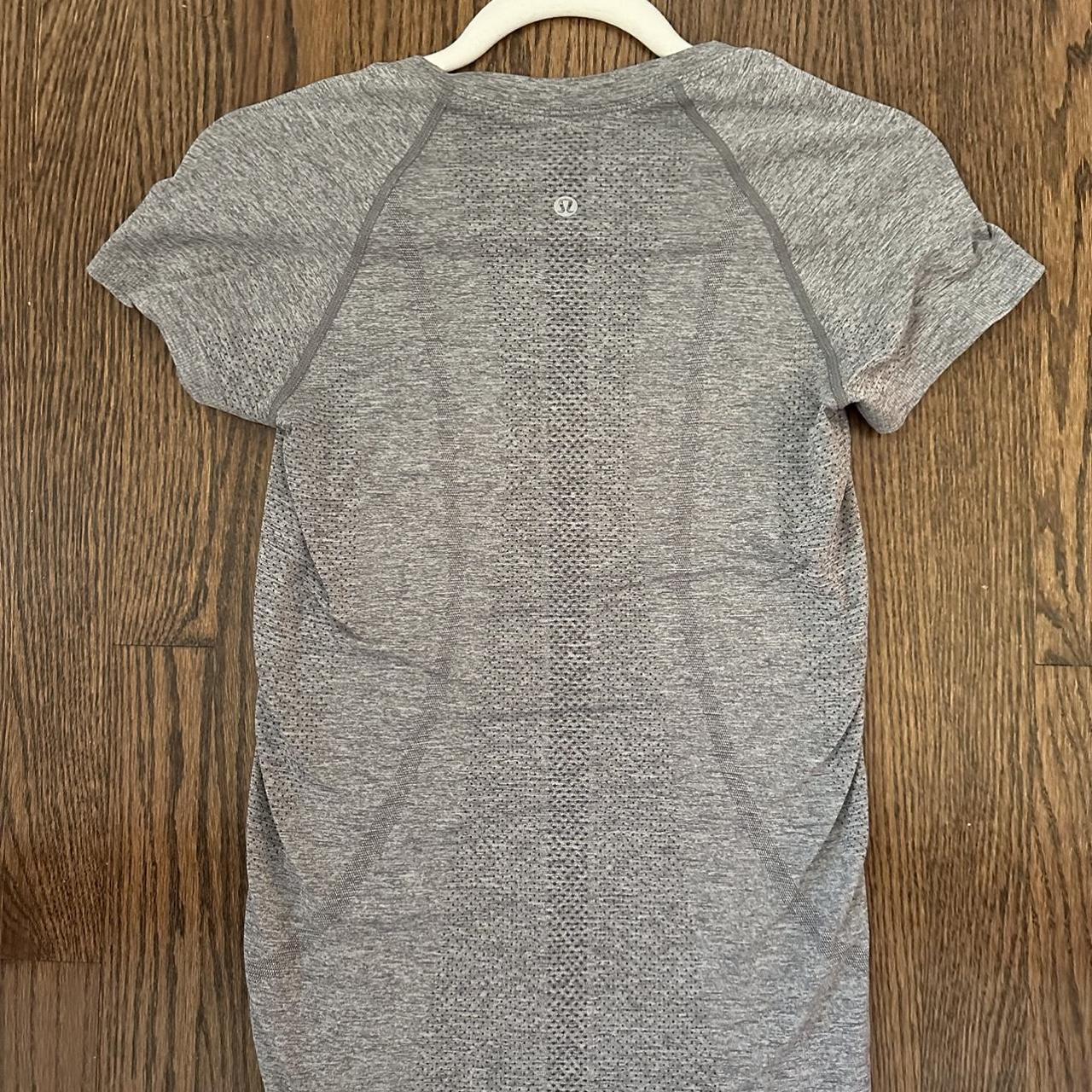 Grey lululemon swiftly tech 2.0! Worn a few times!... - Depop