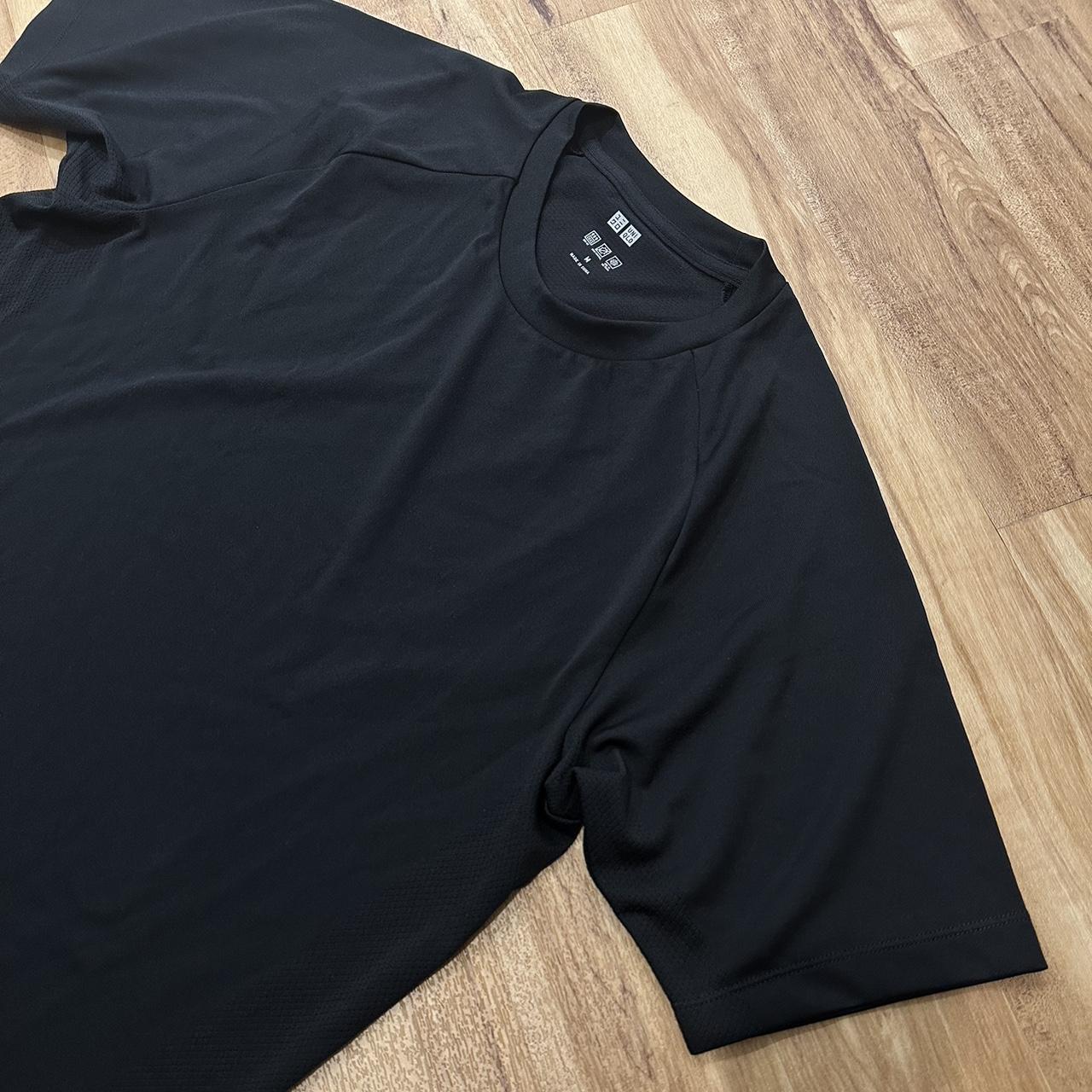 Uniqlo active sports running tshirt gym Black size... - Depop