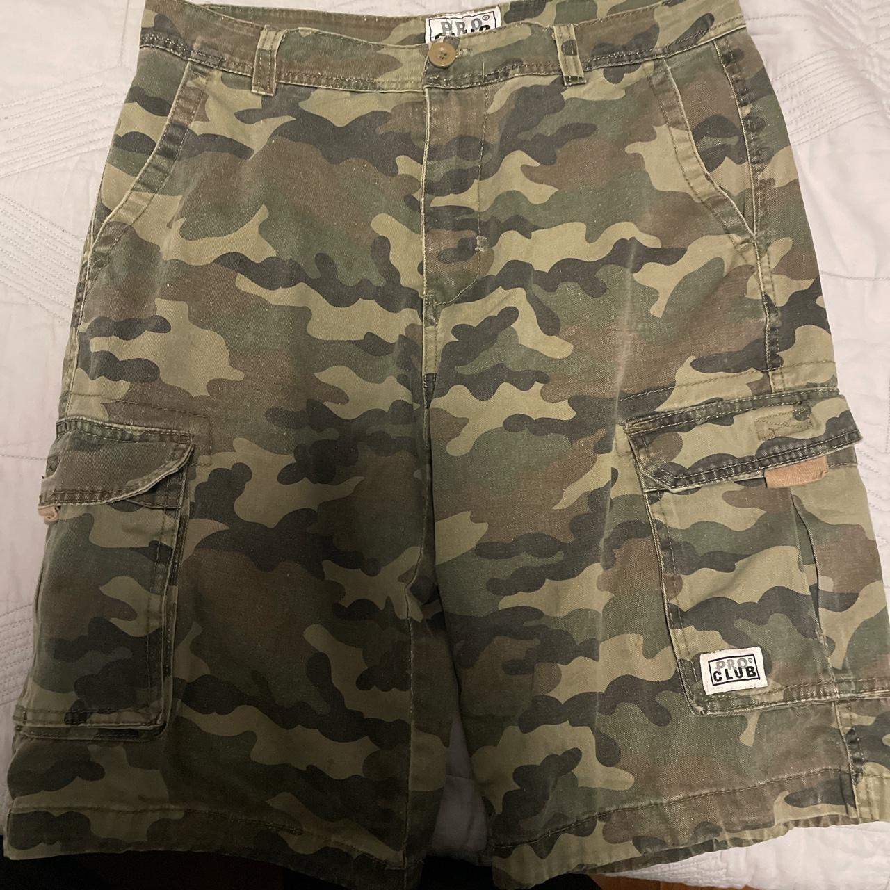 Size 32 Pro Clubs Camo Cargo... - Depop