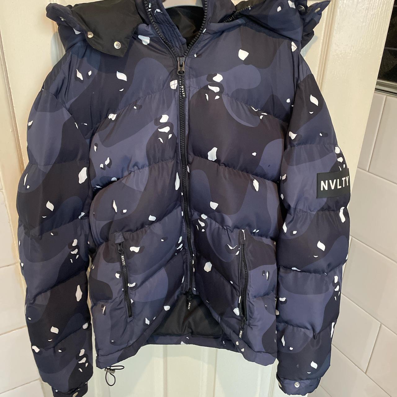 Nvlty puffa Worn once | Depop