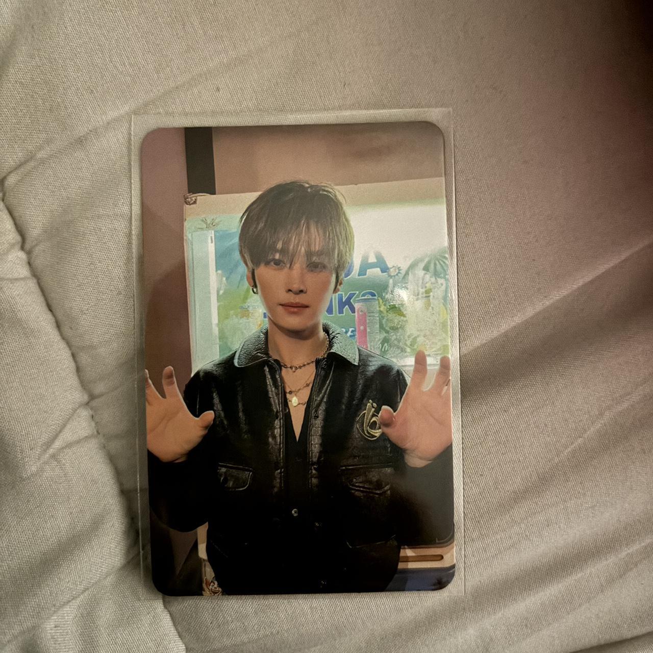 Lee Know Photocard - Depop
