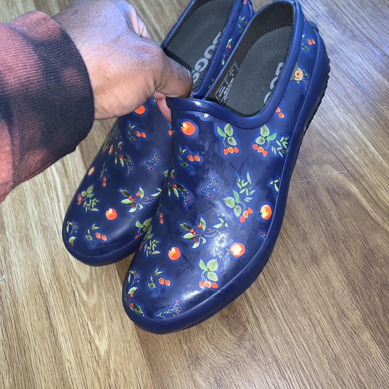 Bogs Women's Slip-On Patch Clog Navy, Size 10M Bin4 - Depop
