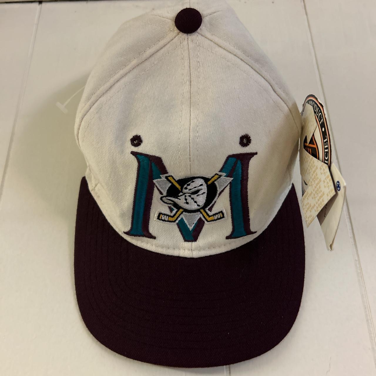 Vintage Starter NHL Anaheim Ducks Fitted Hat w/... - Depop