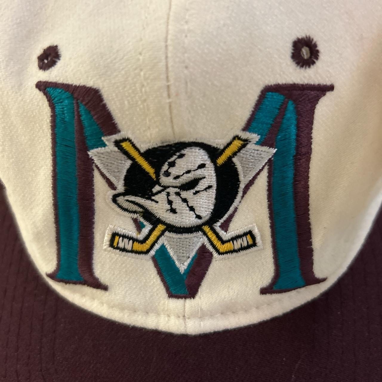 Vintage Starter NHL Anaheim Ducks Fitted Hat w/... - Depop