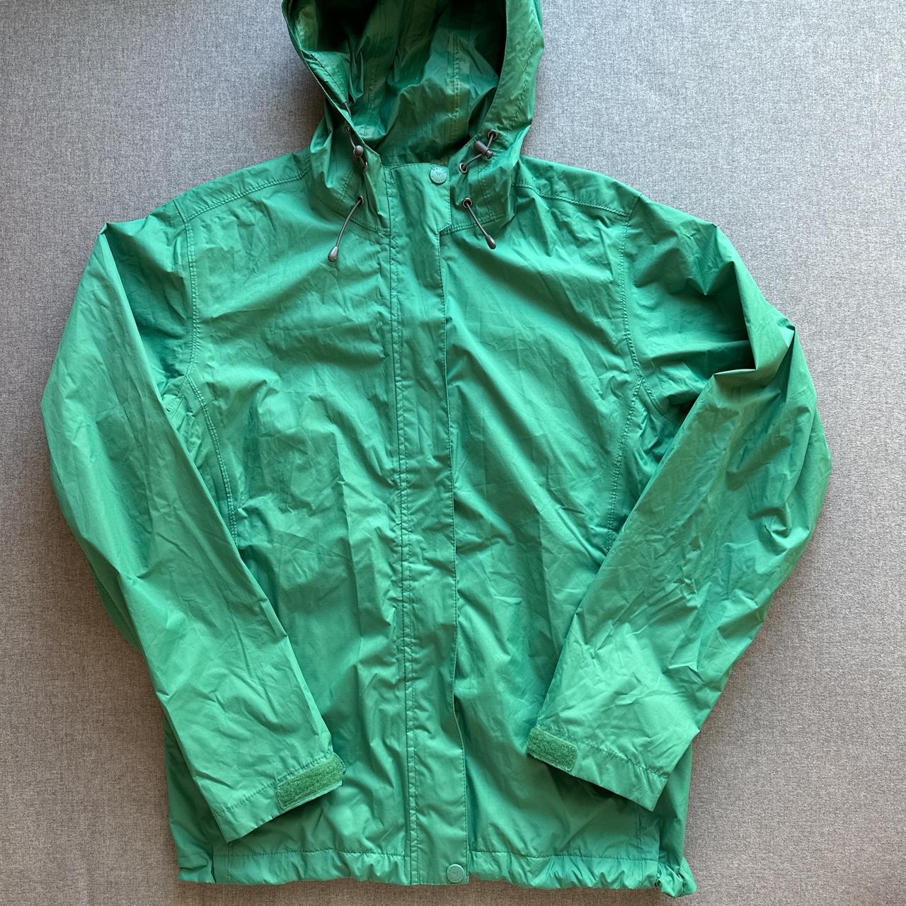 Green Spray jacket - Depop