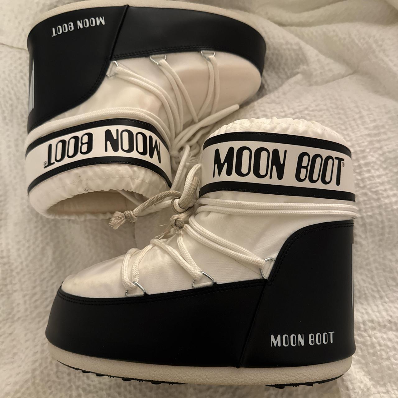 MOON BOOT white x black will dry clean laces don’t... - Depop