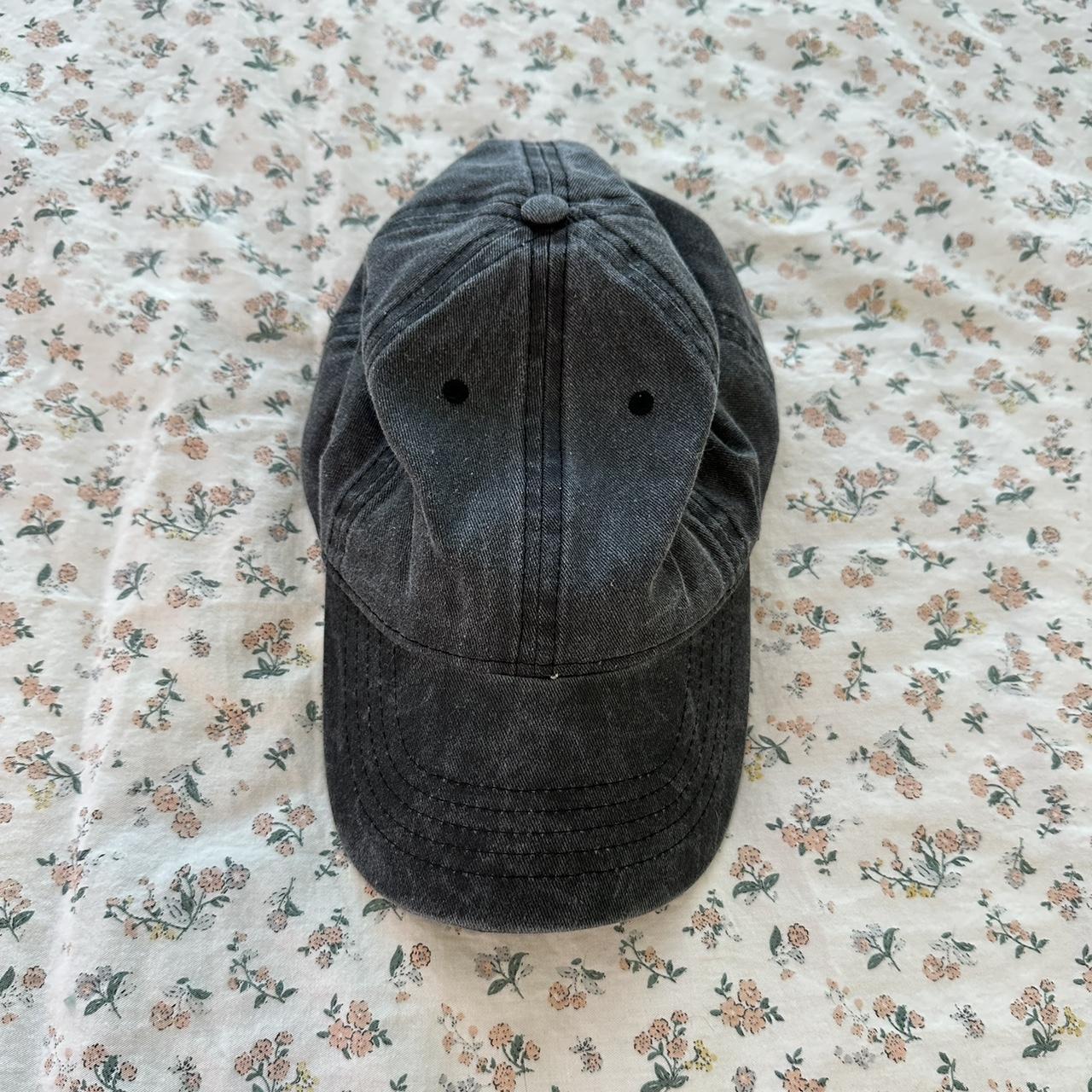 Grey Dad Hat / Baseball Cap 🤍 - One size, although... - Depop